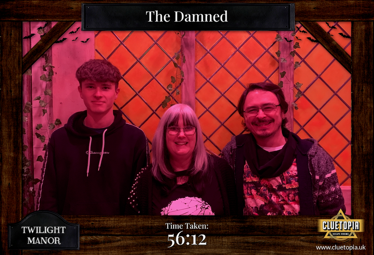 Twilight Manor escape room, Cluetopia Ipswich - Journey into Darkness
