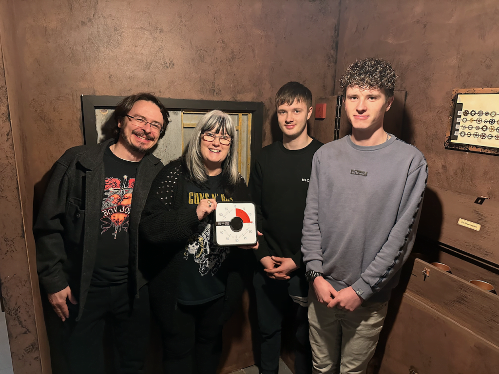 The Illusionist escape room, Escape Basildon - Journey into Darkness